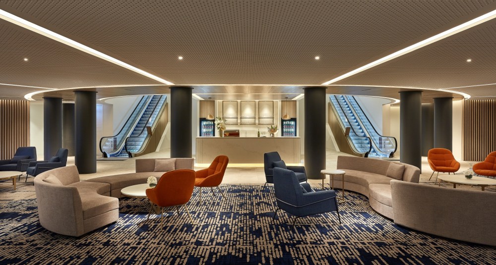 Crowne Plaza Melbourne_PearlFoyer_Night_HiRes - Wayfarer