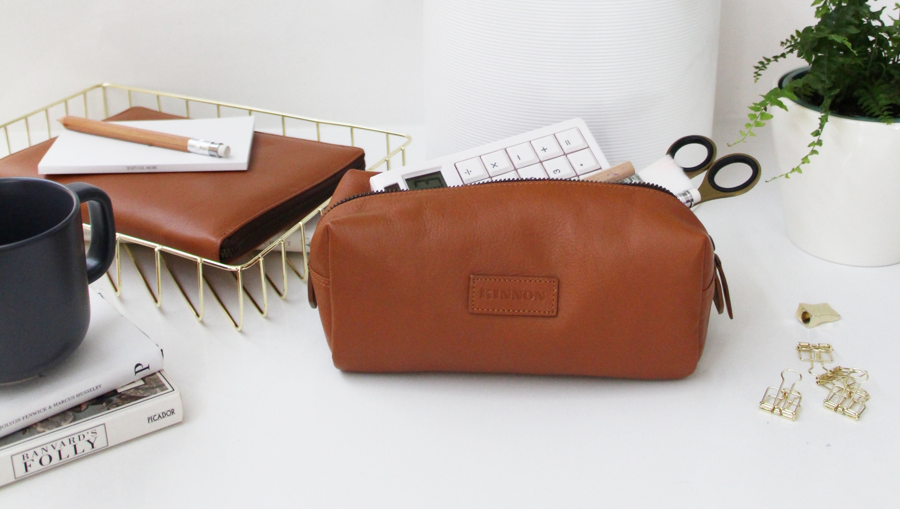 Must have: the stylish Baker pouch from Kinnon - Wayfarer