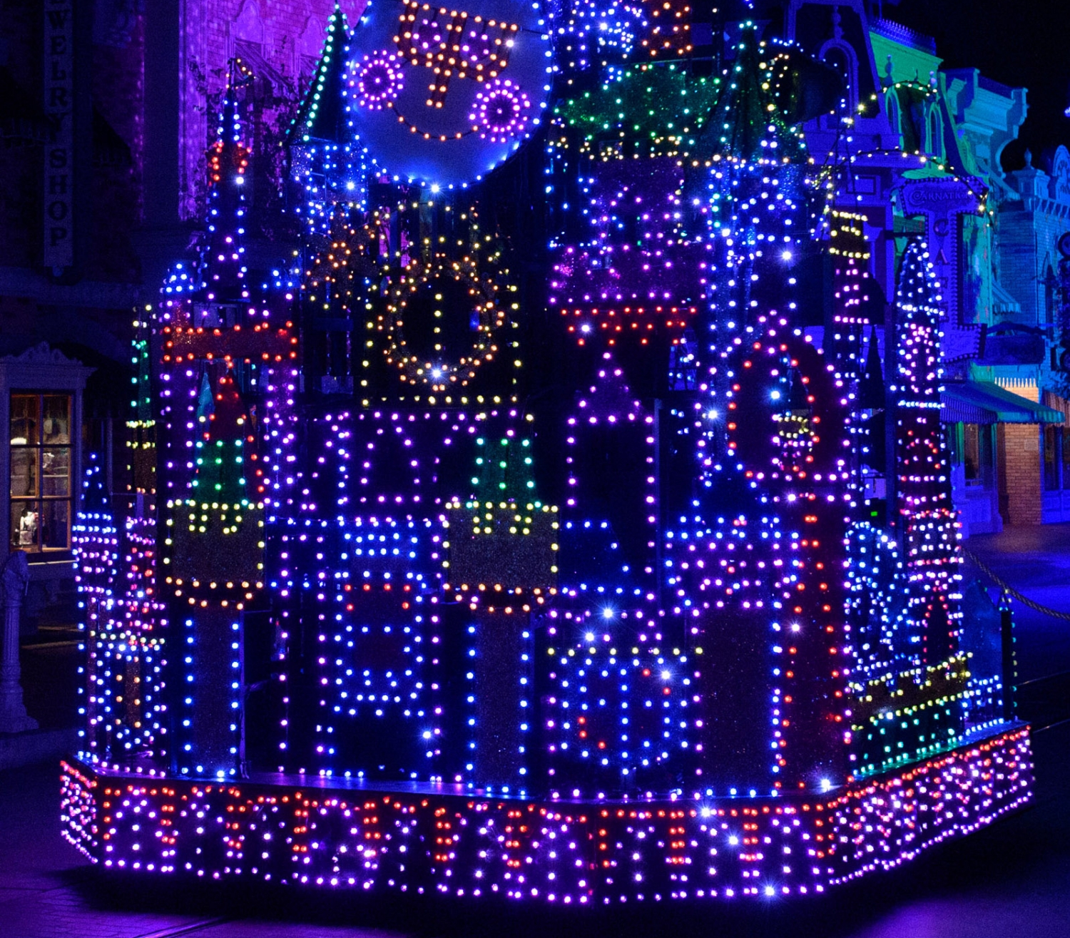 Magical return for Disneyland’s Spectaculars - Wayfarer