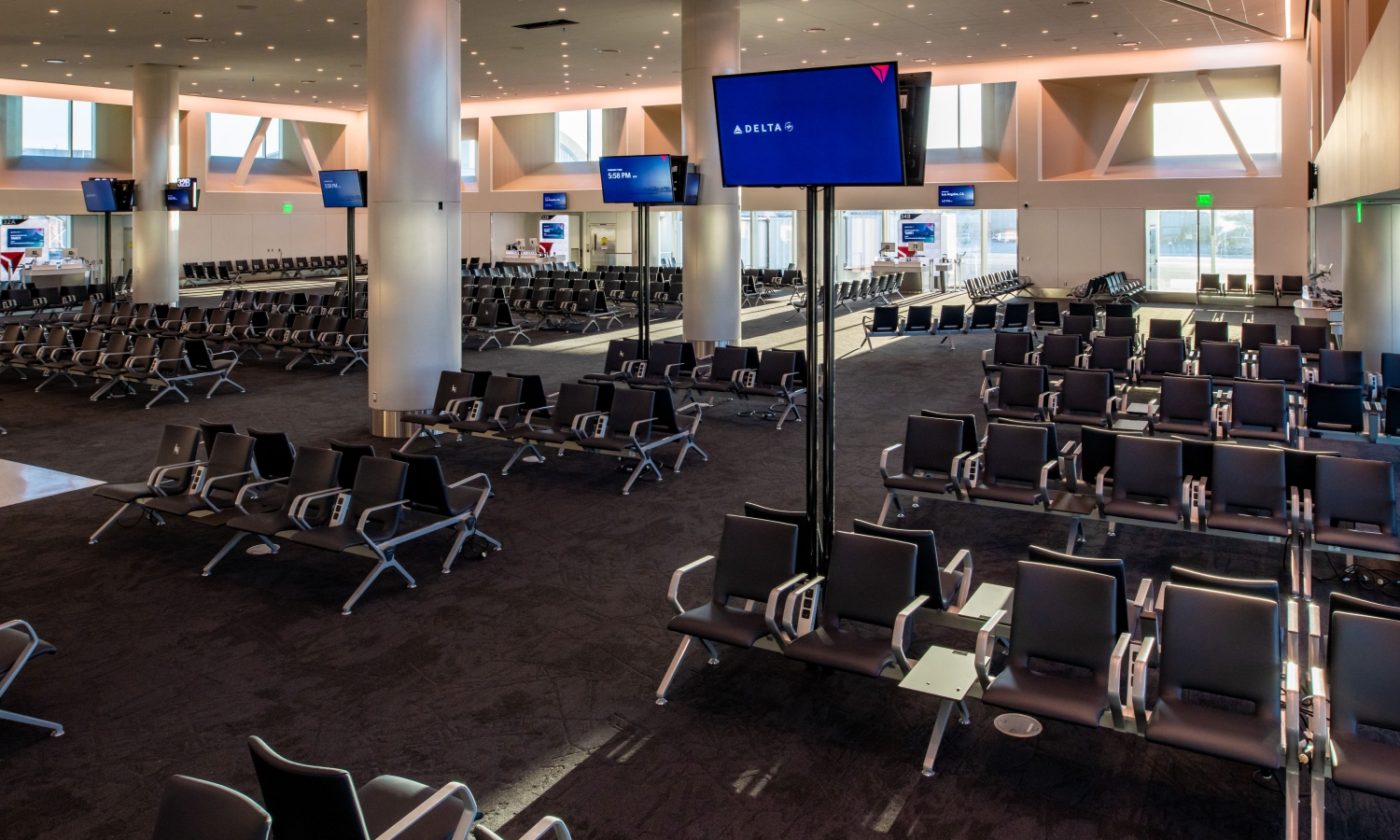Delta Air Lines debuts new gates at brand-new Los Angeles International ...