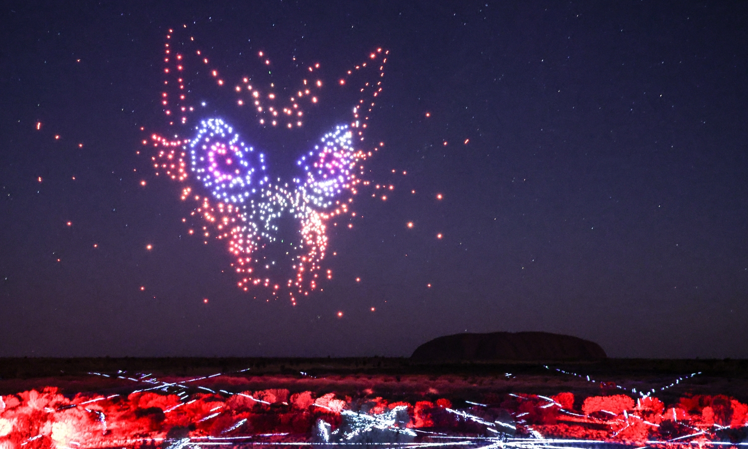 Video: Voyages launches incredible Wintjiri Wiru drone show at Uluru - Wayfarer