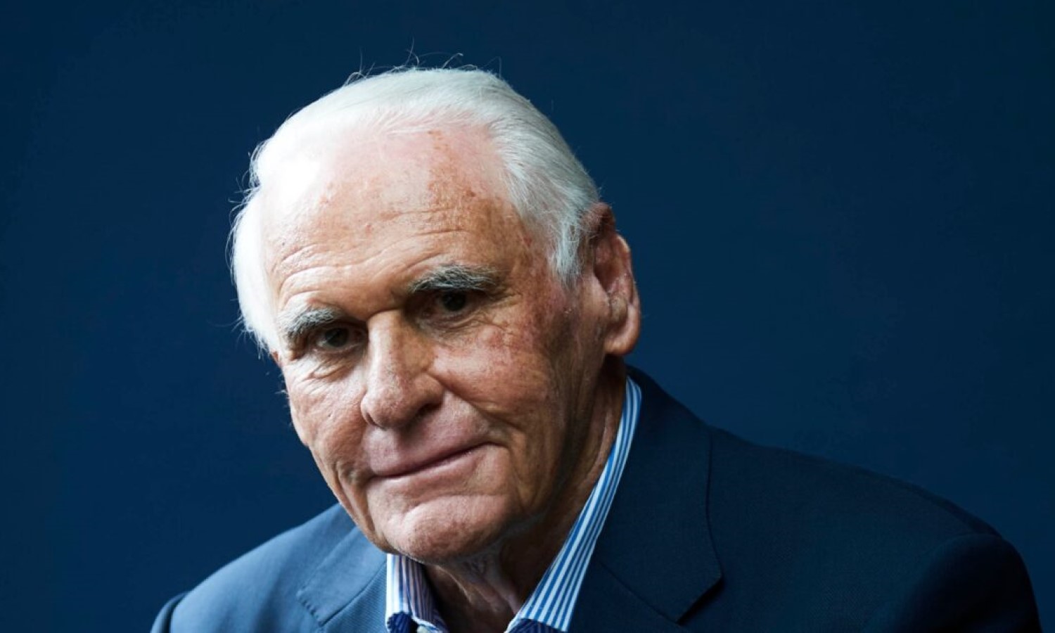 ‘A rare visionary’: Sydney property developer Lang Walker dies aged 78 ...